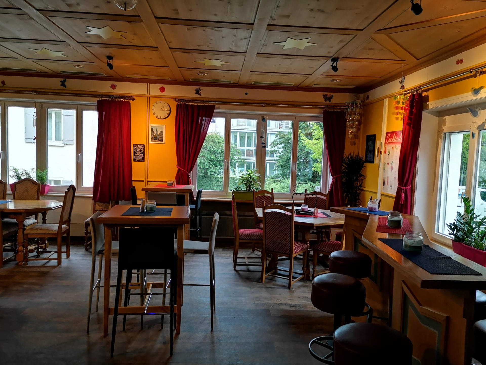 ️santos Bar latino bar in wil